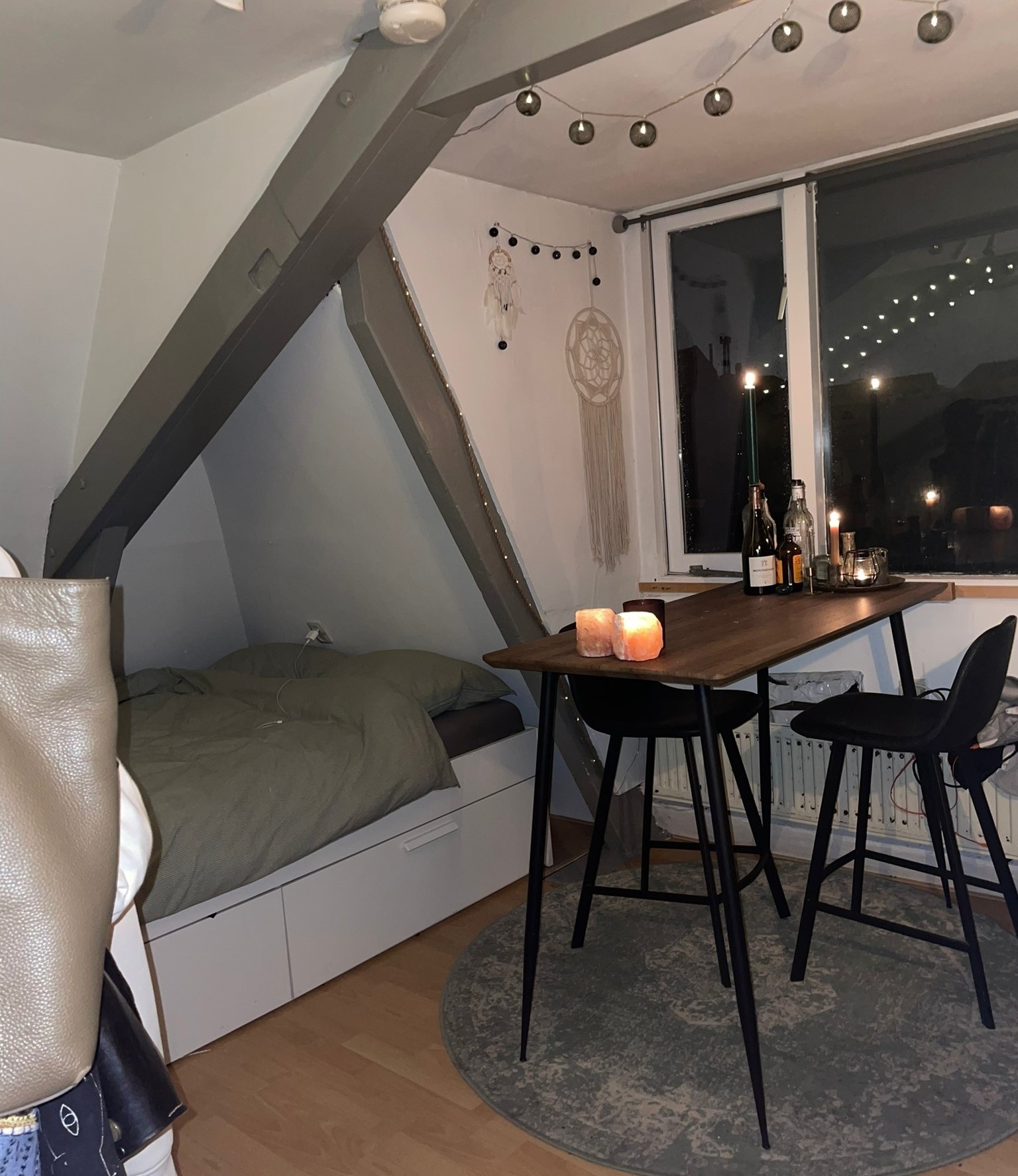 Te huur leuke studentenkamer met kitchenette in Utrecht-Oost - Van Der ...
