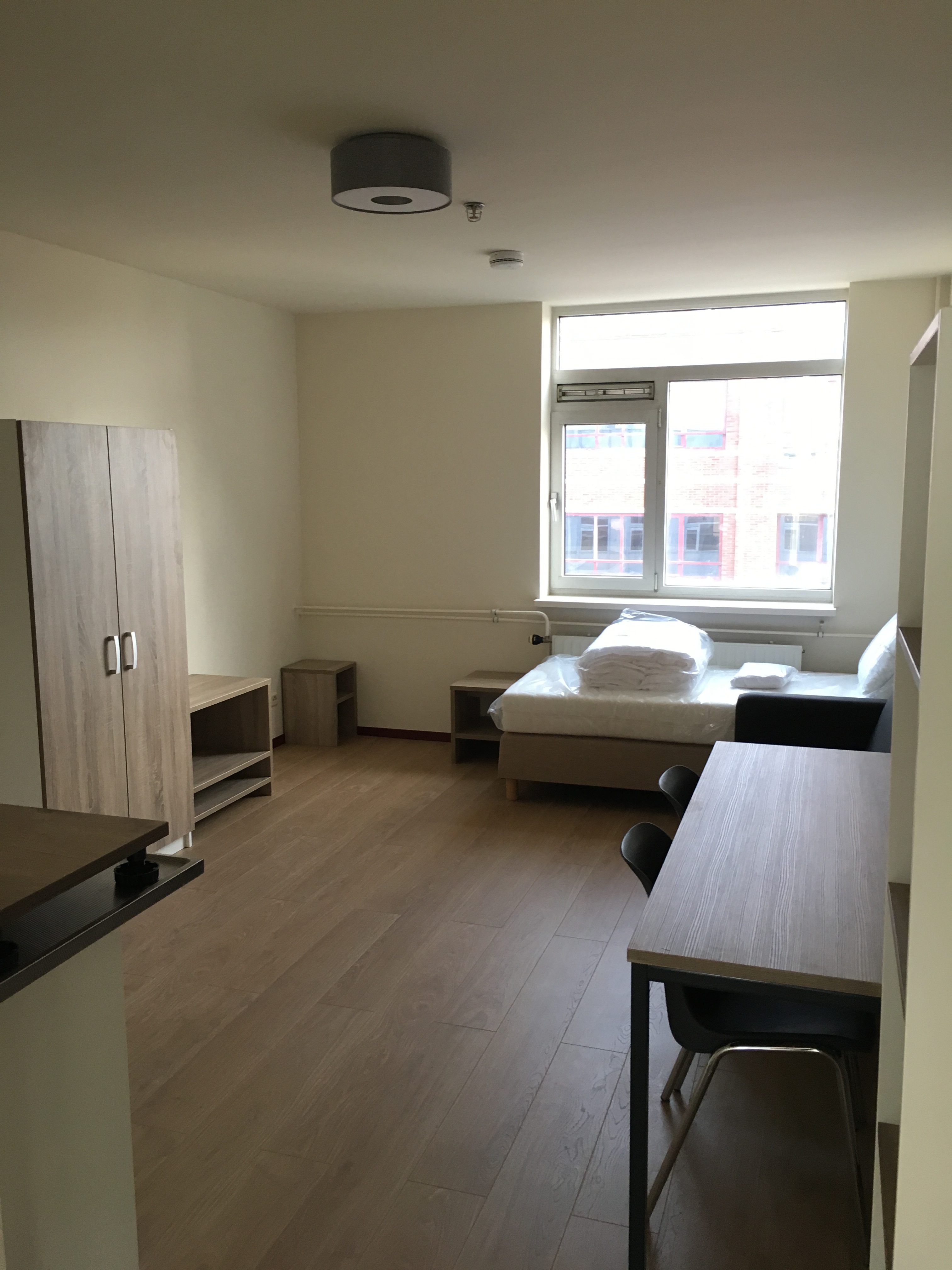 Te huur: nog enkele gemeubileerde kamers voor studenten in Amsterdam ...